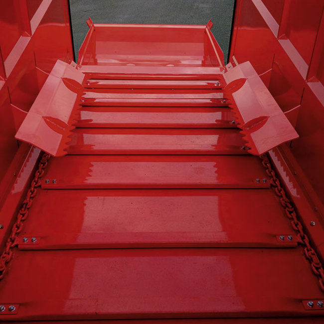 Campa. Pailleuse distributrice tout fourrage PRIMOR 15070 M